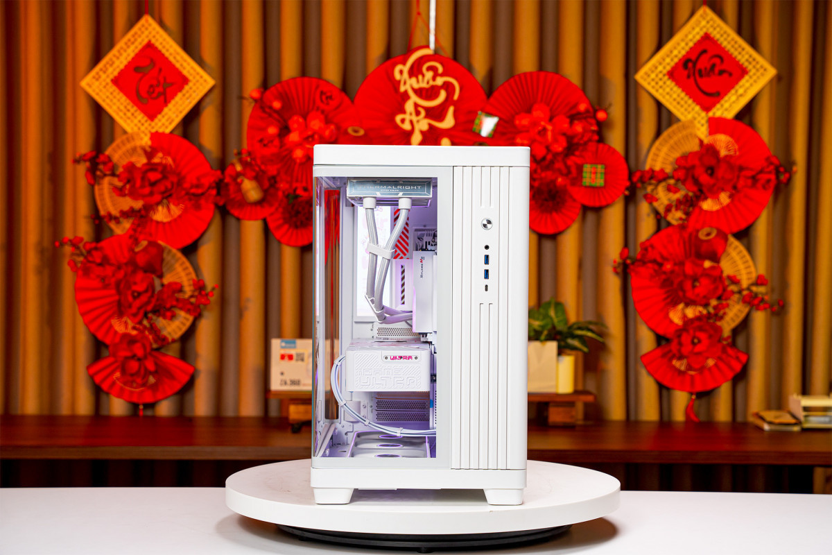 PC AMD TTG GAMING ULTRA RYZEN 7 9800X3D - RTX 5080 16GB OC WHITE