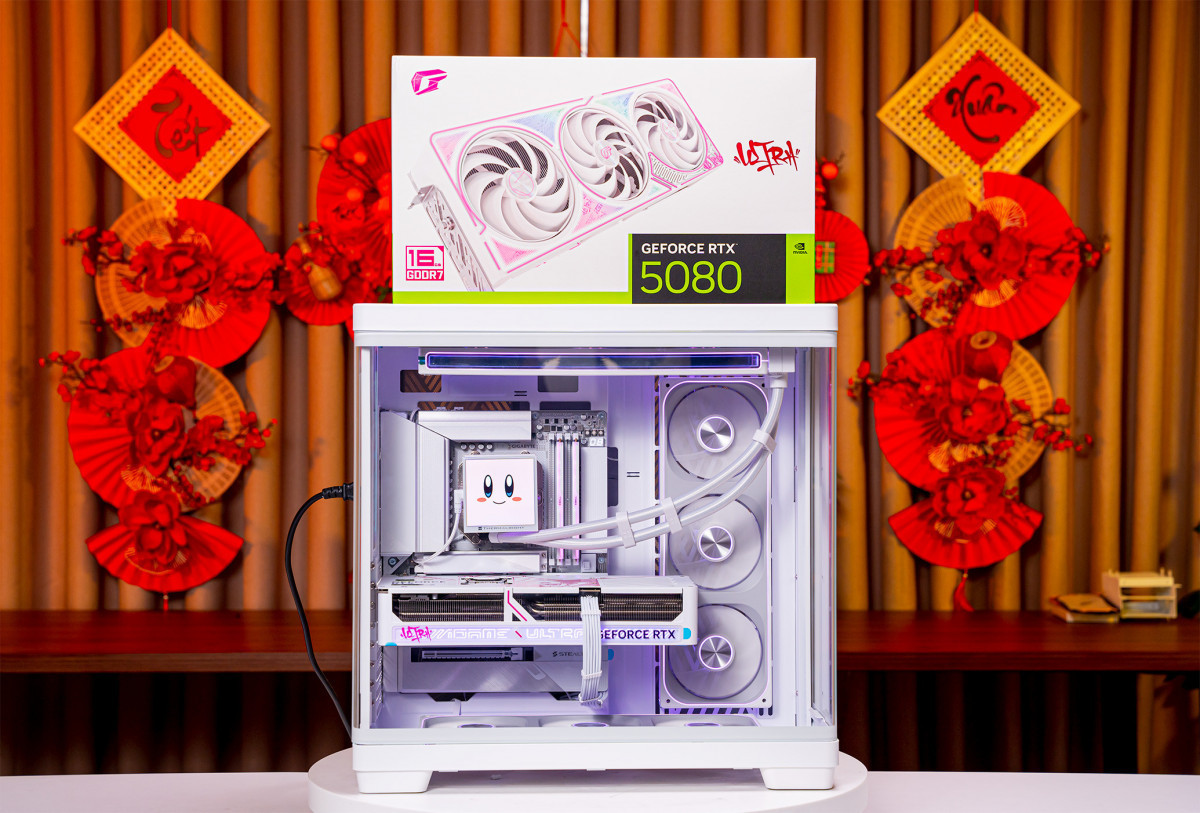 PC AMD TTG GAMING ULTRA RYZEN 7 9800X3D - RTX 5080 16GB OC WHITE